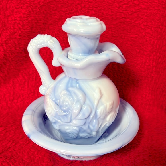 Avon | Accents | 978 Vintage Blue Marble 3 Piece Avon Mini Pitcher ...